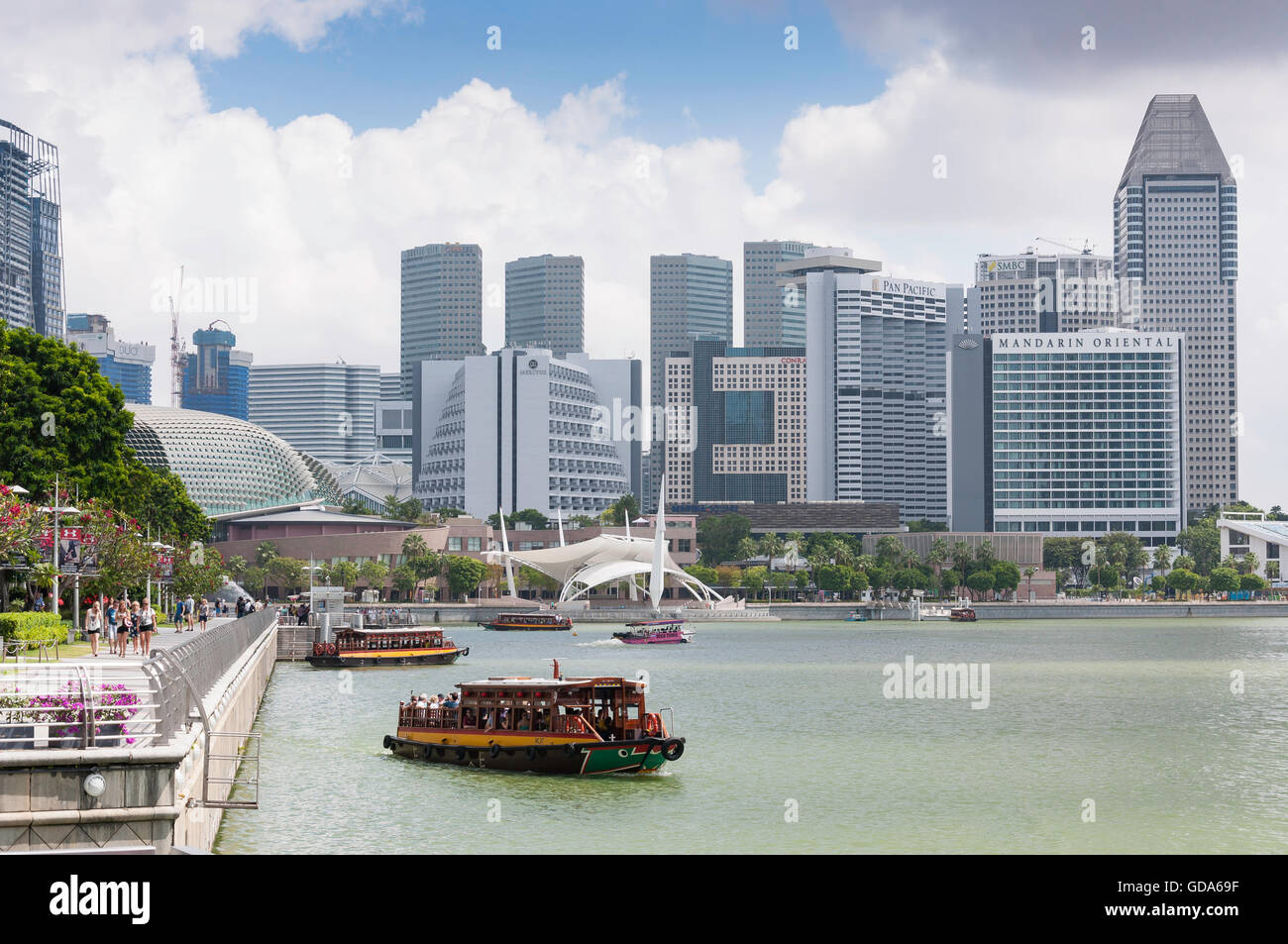 Waterfront buildings from Clifford Square, Marina Bay, Central Area ...