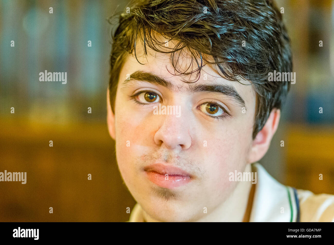 portrait of thoughtful and perplexed teenager Stock Photo - Alamy