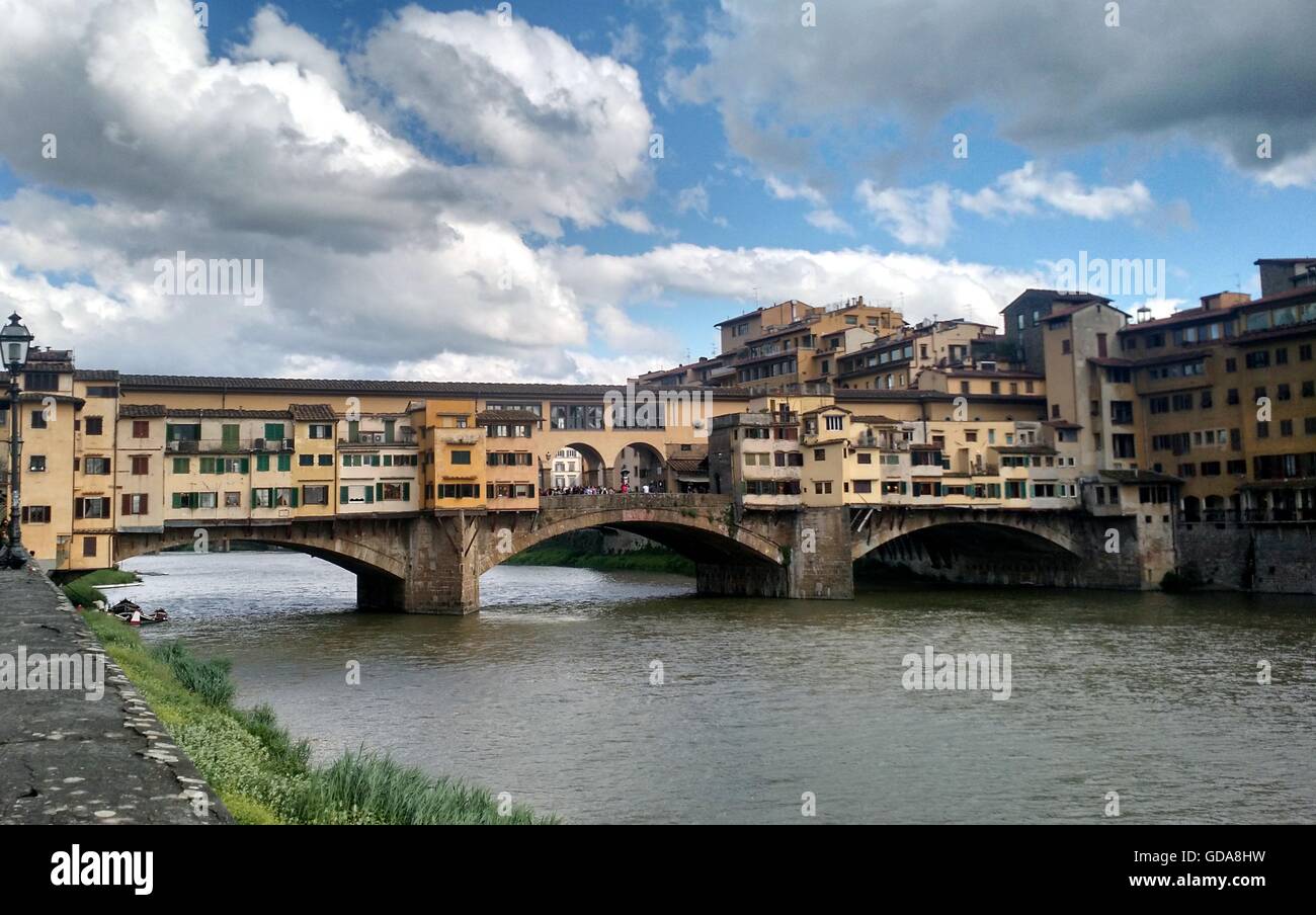 Florence bridge hi-res stock photography and images - Alamy