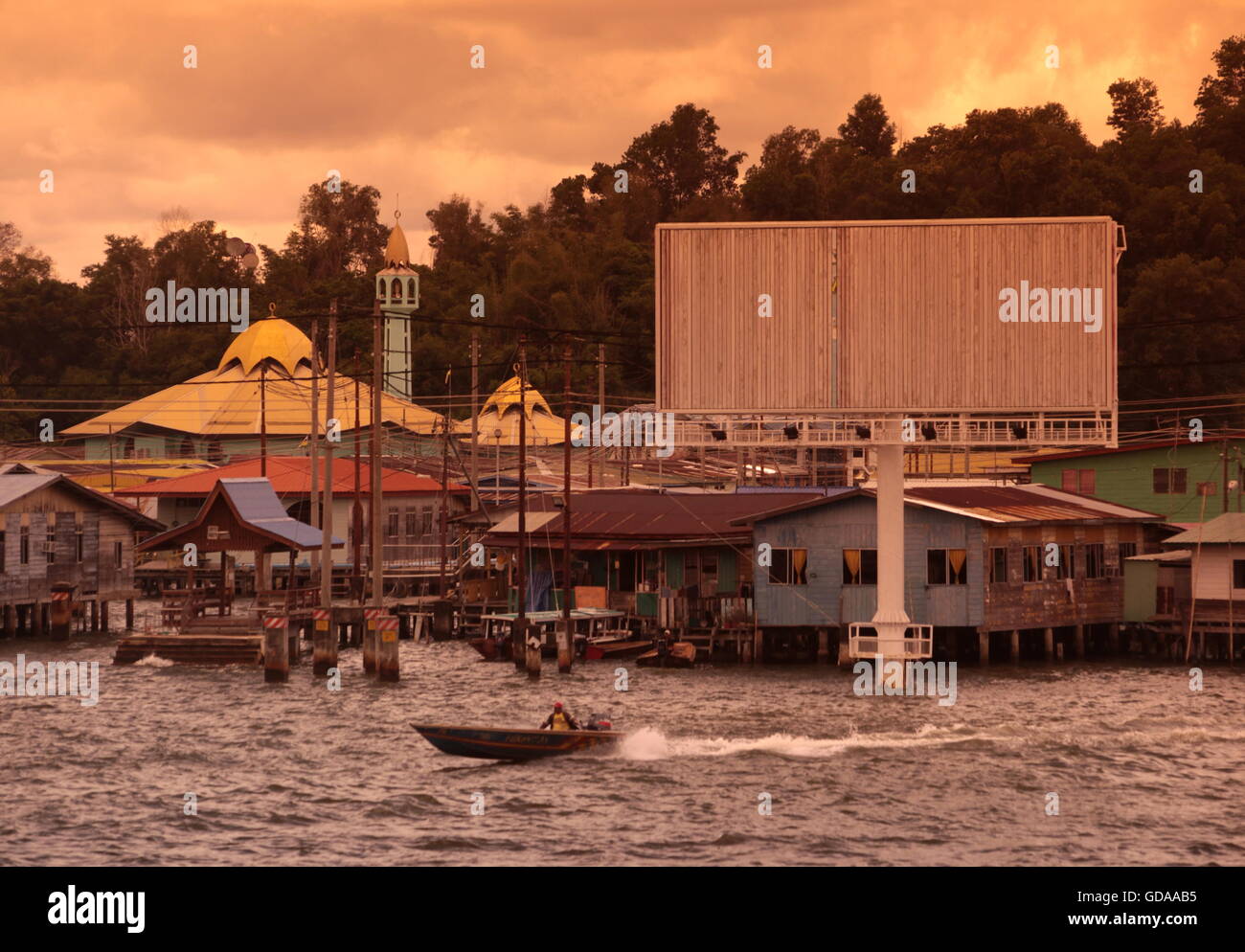 the water village and town of Kampung Ayer in the city of Bandar seri ...
