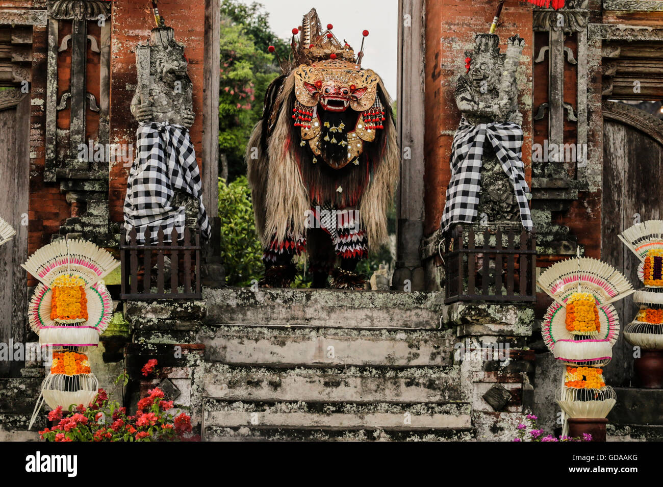 Badung, Indonesia. 14th July, 2016. Artists perform Balinese Barong ...