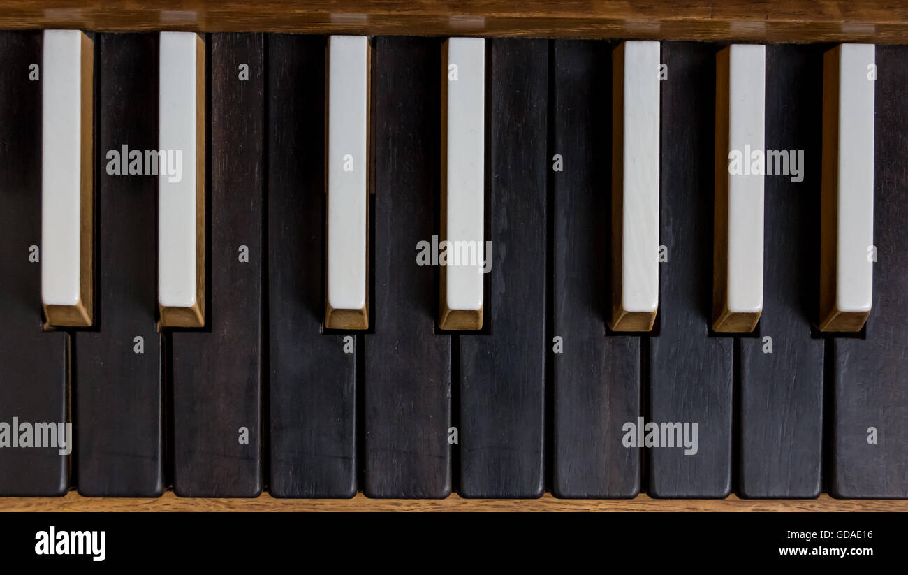 Detail of a church organ black and white keyboard Stock Photo - Alamy