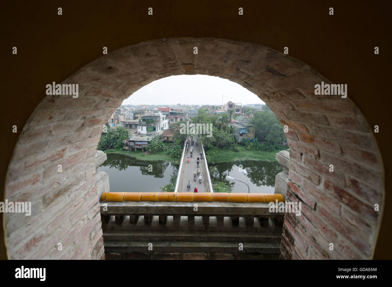 Vietnam, Hue, view through an archway in the Kaiserstadt in Hue Stock ...