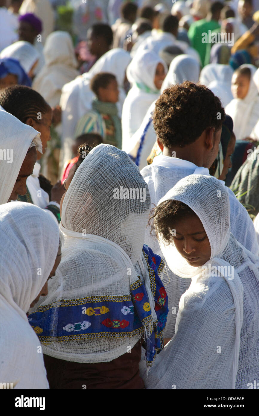 Ethiopian Orthodox Christian pilgrims gathering in Axum for Palm Sunday ...