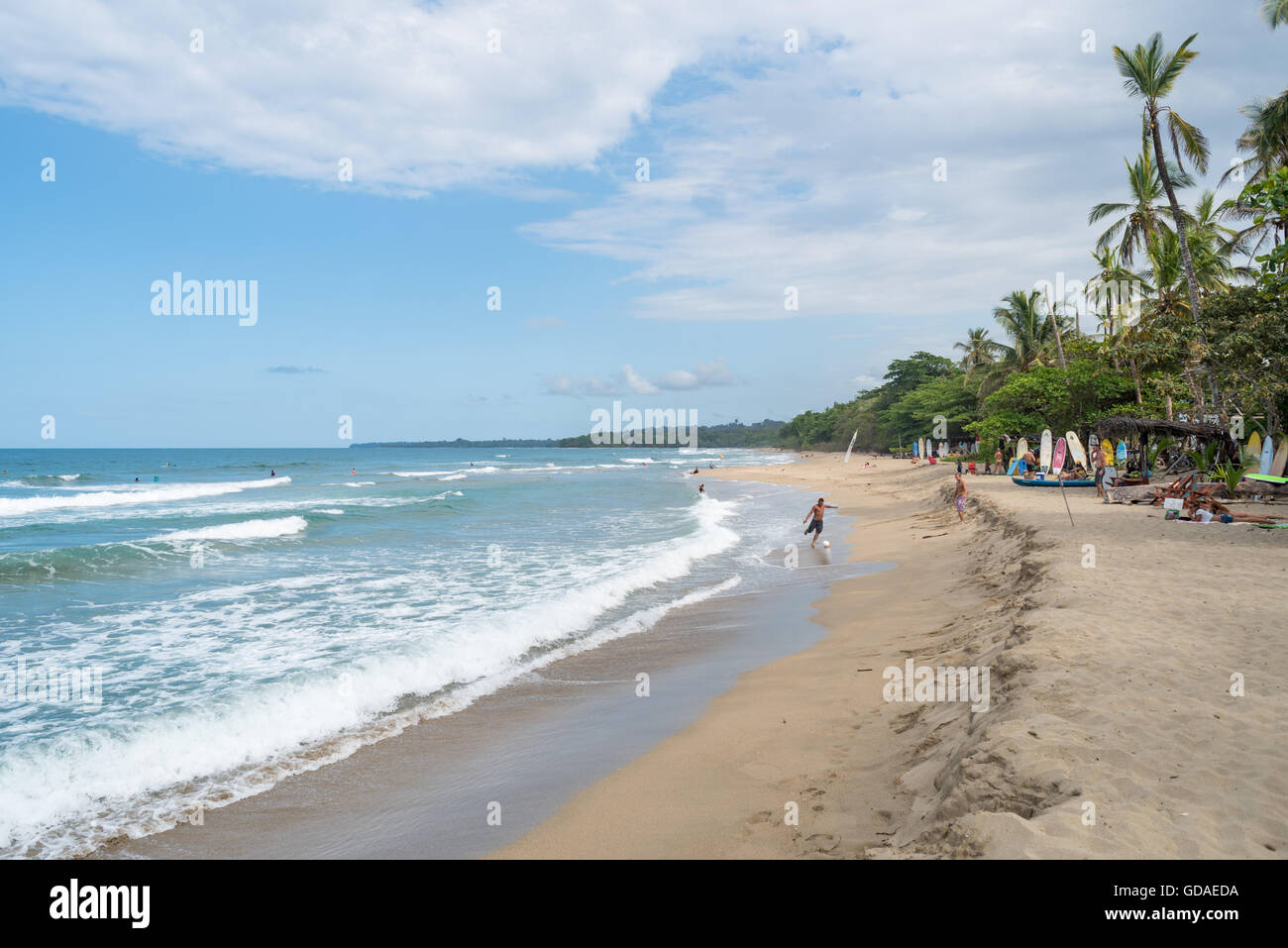 Playa cocles costa rica hi-res stock photography and images - Alamy