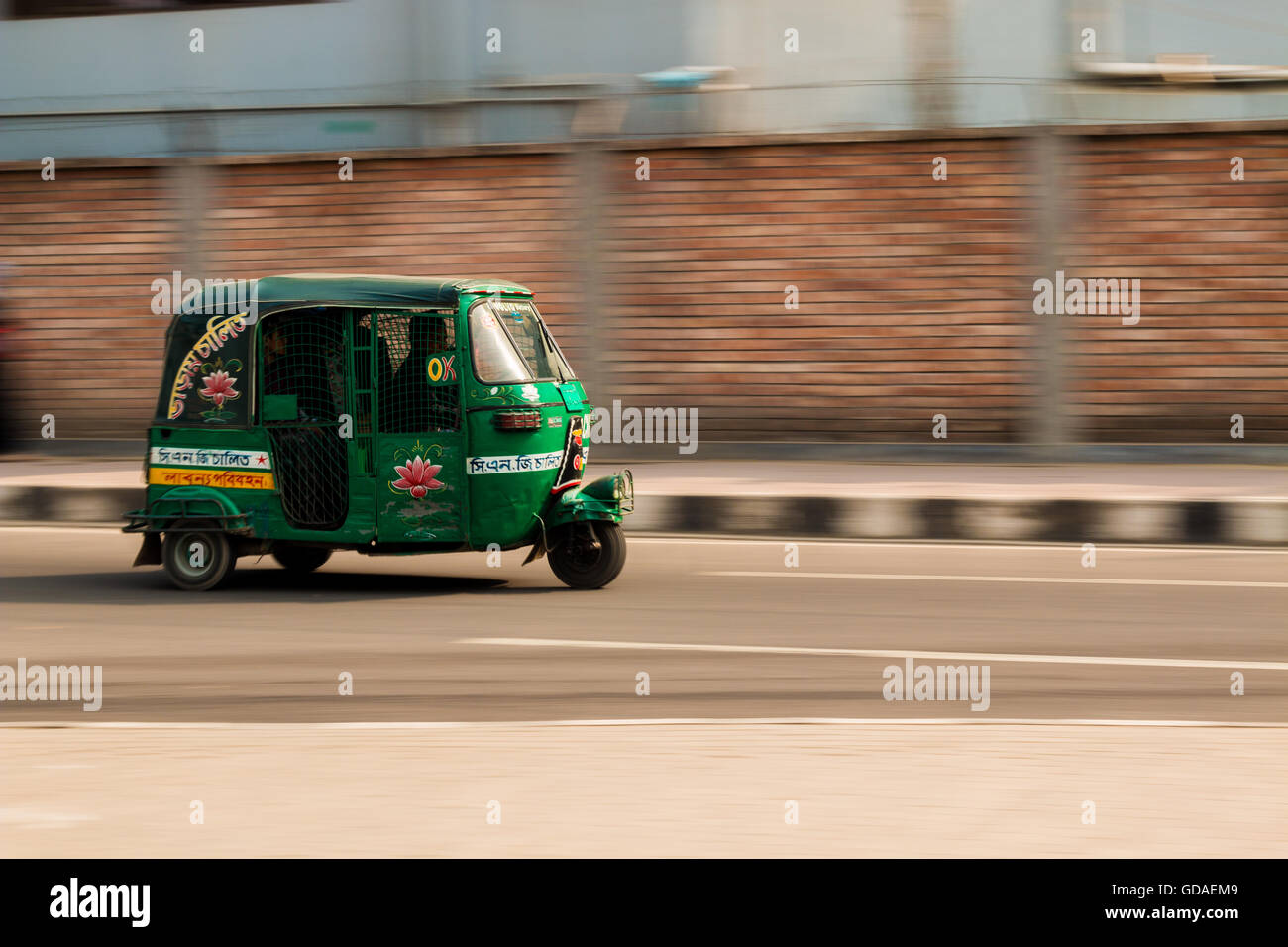 Cng dhaka hi-res stock photography and images - Alamy
