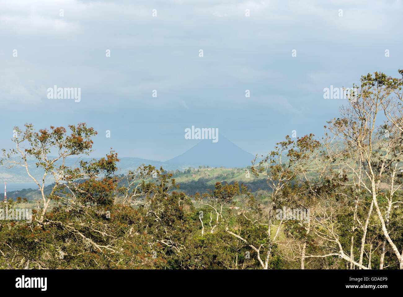 Costa Rica, Guanacaste, view over tropical jungle to the volcano Arenal ...