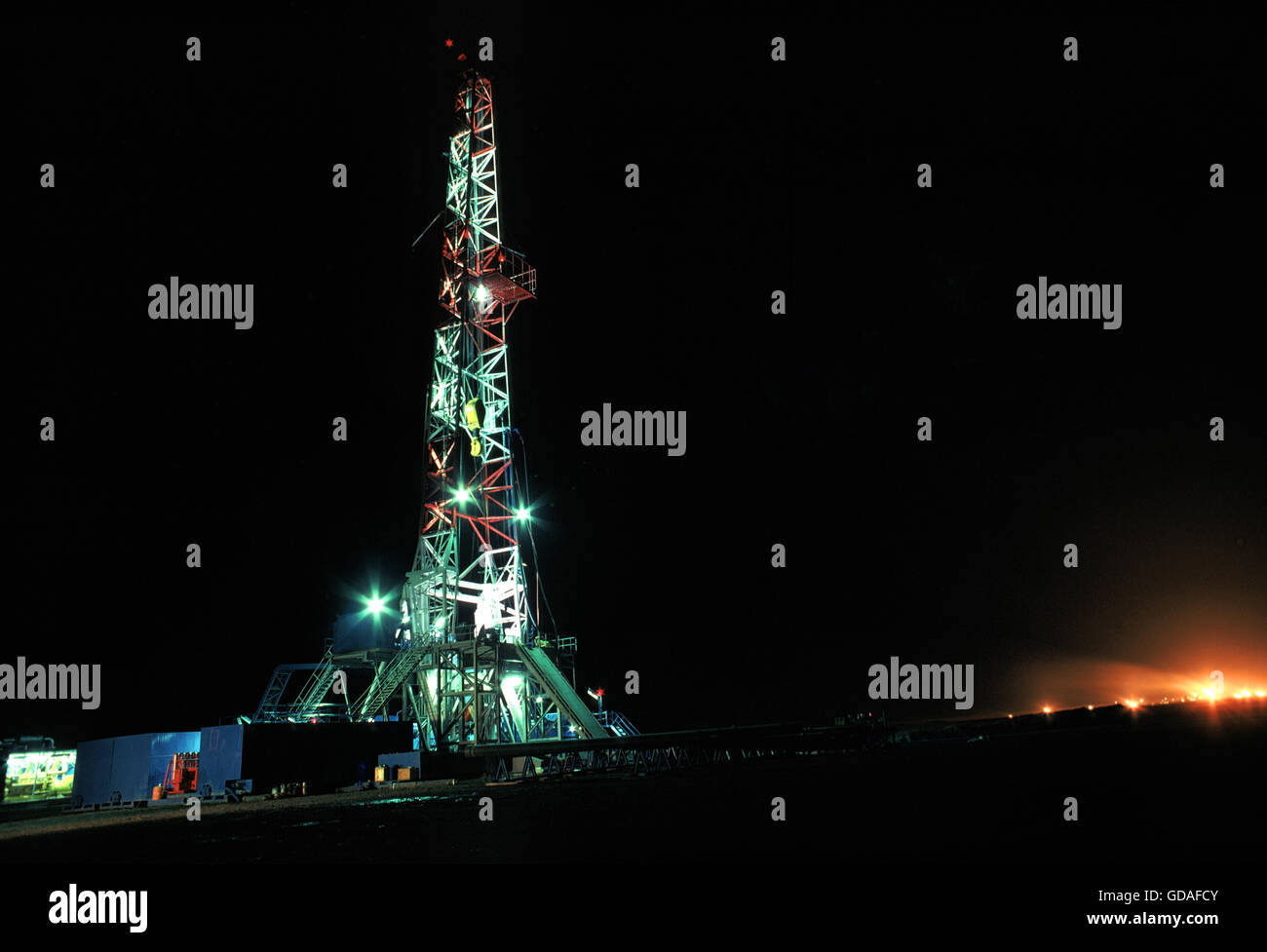 Iran oil fields hi-res stock photography and images - Alamy