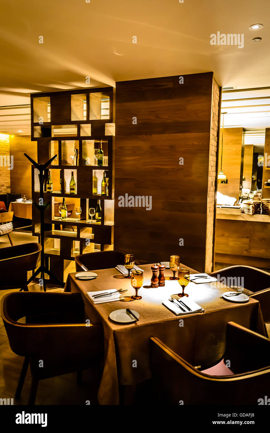 beatiful interior of restaurant with tables and chairs Stock Photo - Alamy