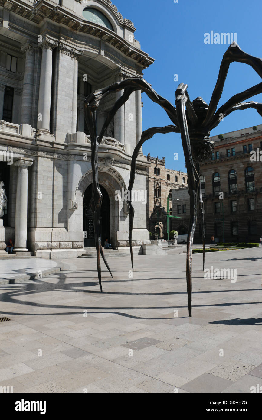Maman Statue in Buenos Aires by Louise Bourgeois Stock Photo - Alamy