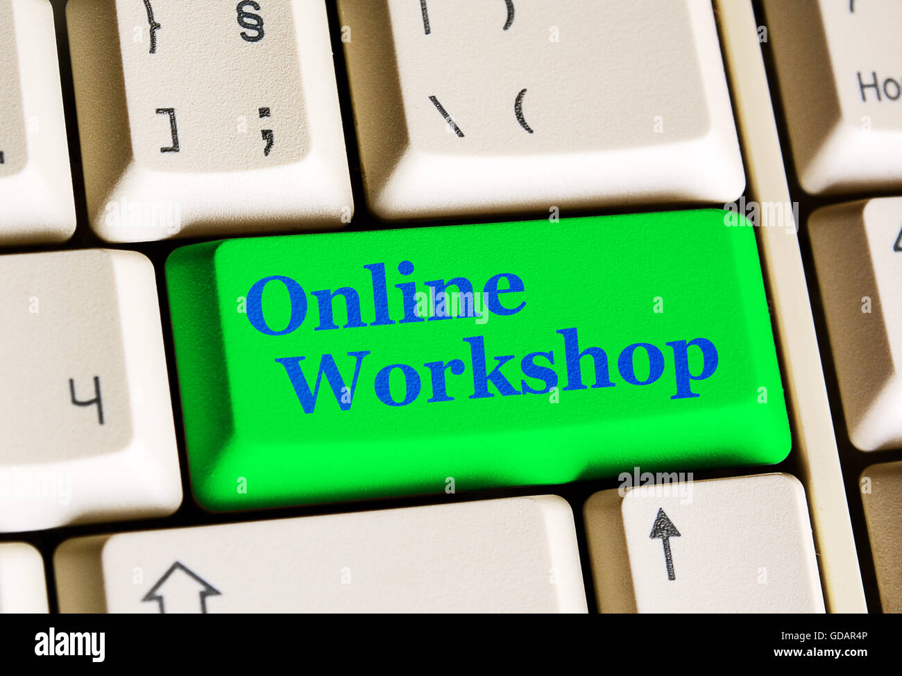 Green computer button and text Online Workshop on white keyboard Stock ...