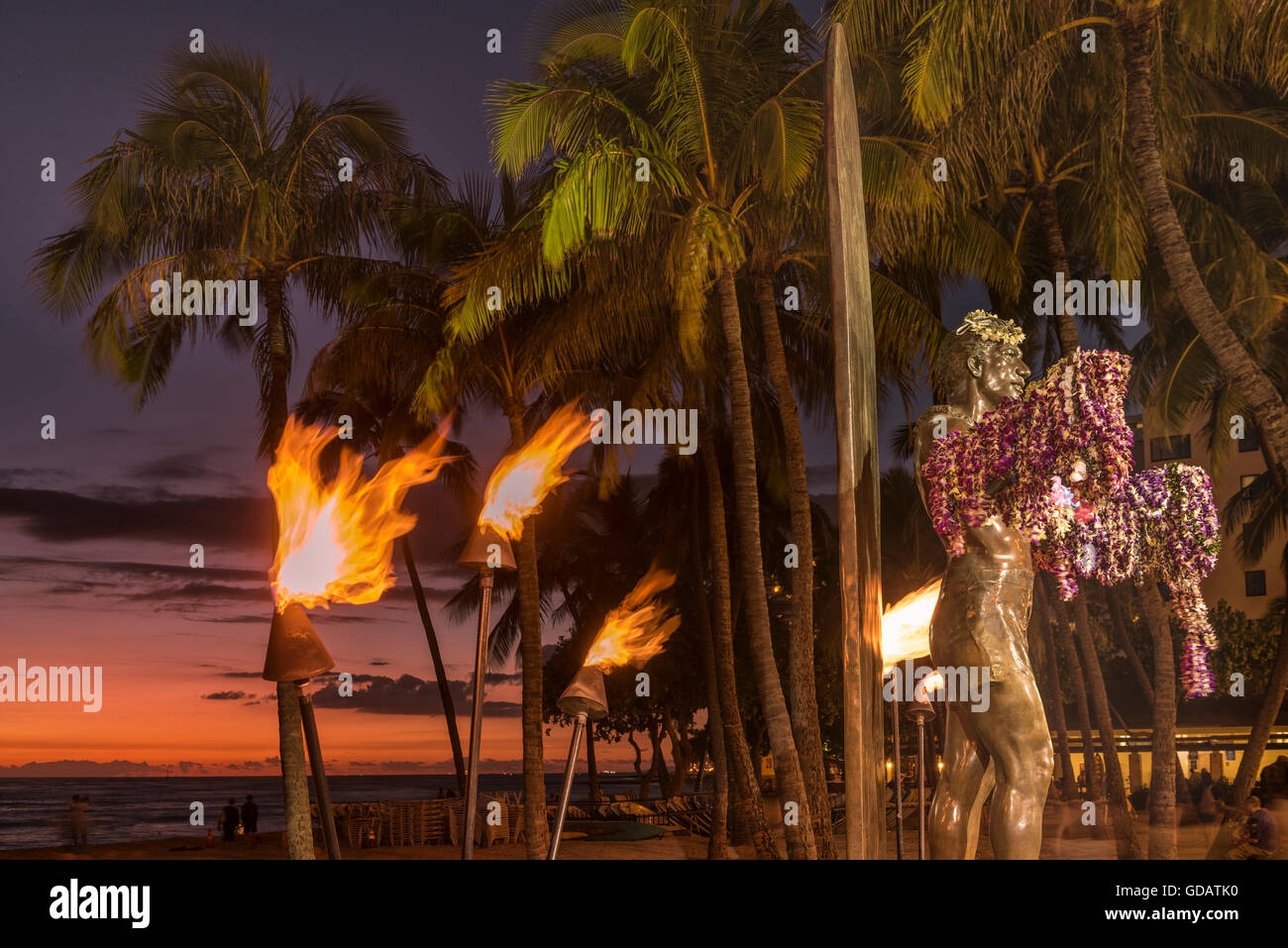 USA,Hawaii,Oahu,Honolulu,Waikiki,Duke Kahanamoku Statue Stock Photo - Alamy