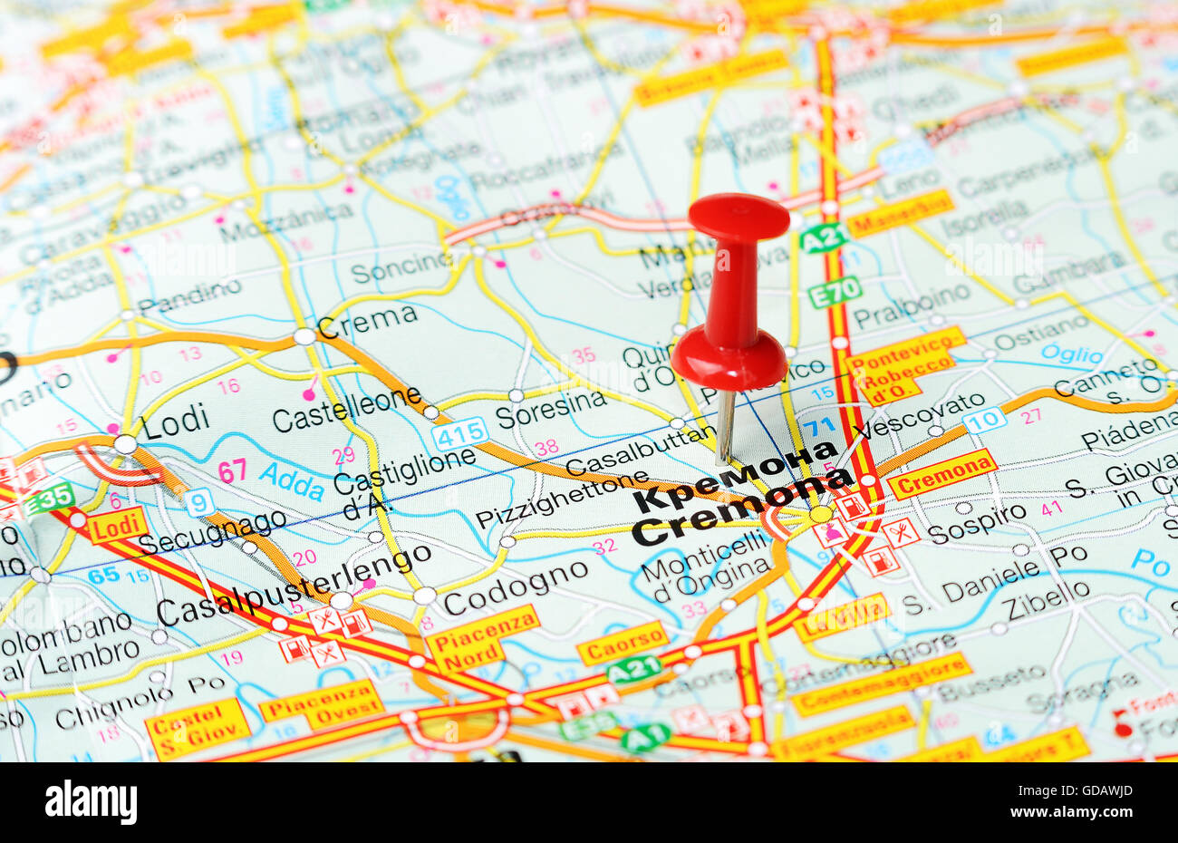 Kremona hi-res stock photography and images - Alamy