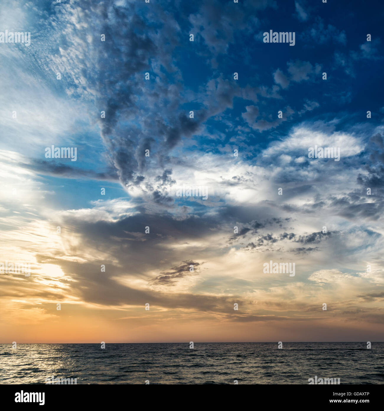 rising sun on the sea Stock Photo - Alamy