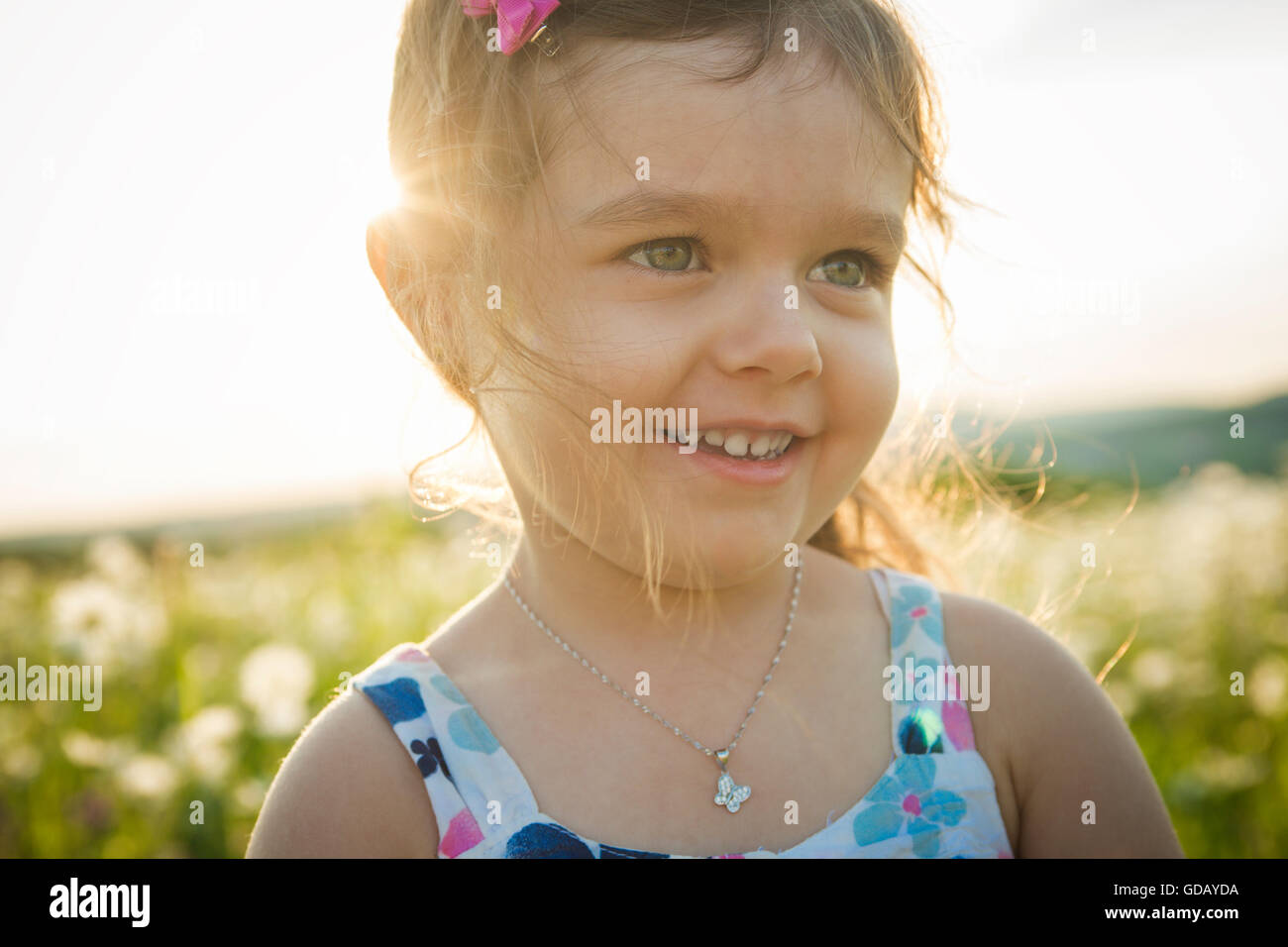 Portrait of five years old caucasian child girl sunset Stock Photo - Alamy