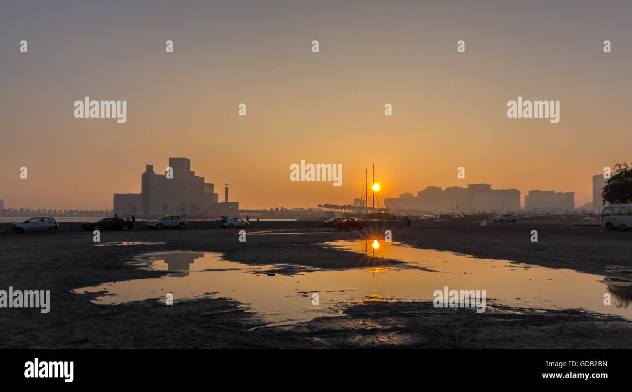 Souq Waif and Qatar Islamic Cultural Center (FANAR Stock Photo - Alamy