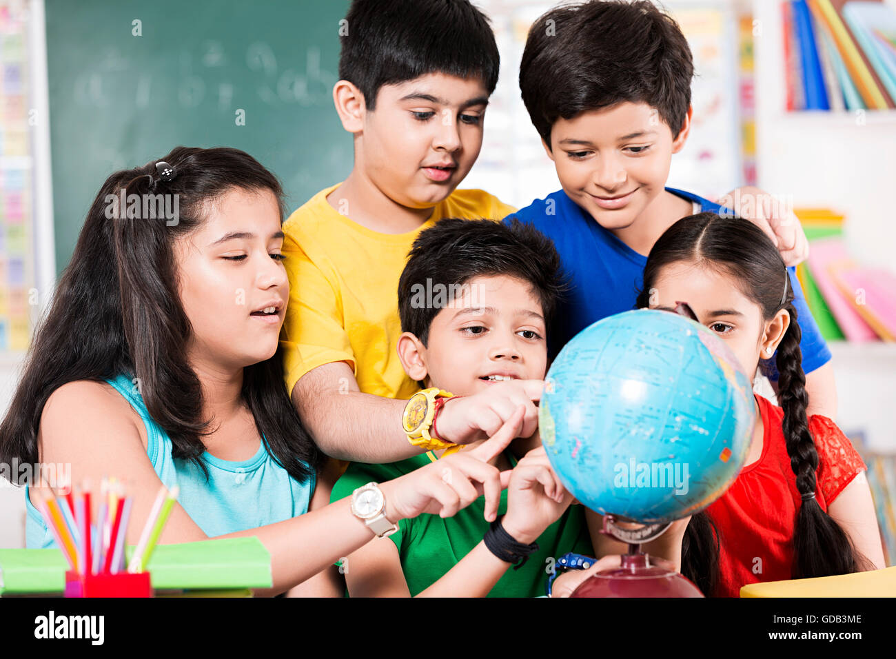 Searching for kids High Resolution Stock Photography and Images - Alamy