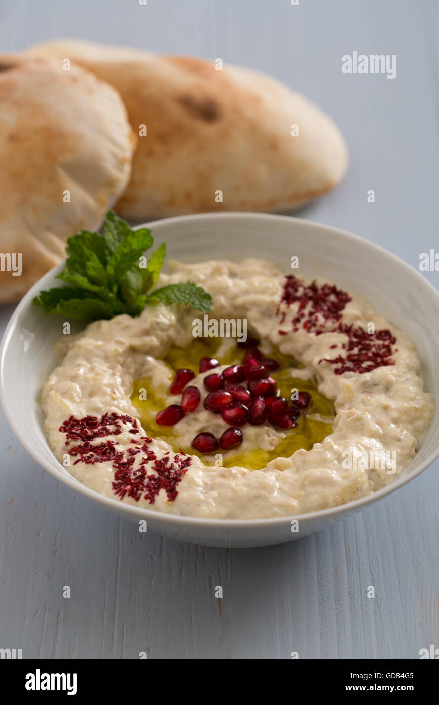 Moutabbel with Arabic bread Stock Photo - Alamy