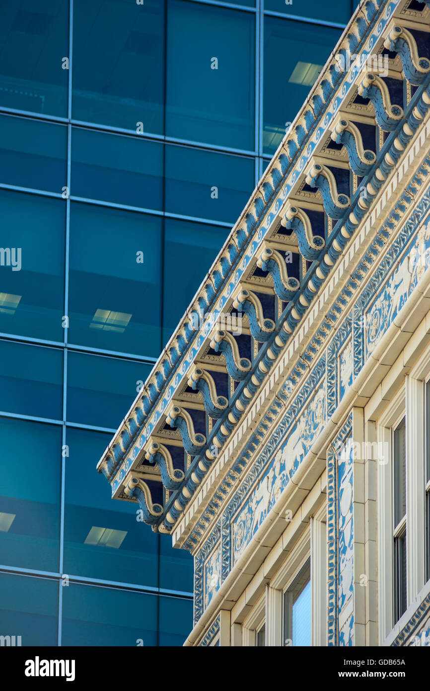 Terra cotta building hi-res stock photography and images - Alamy