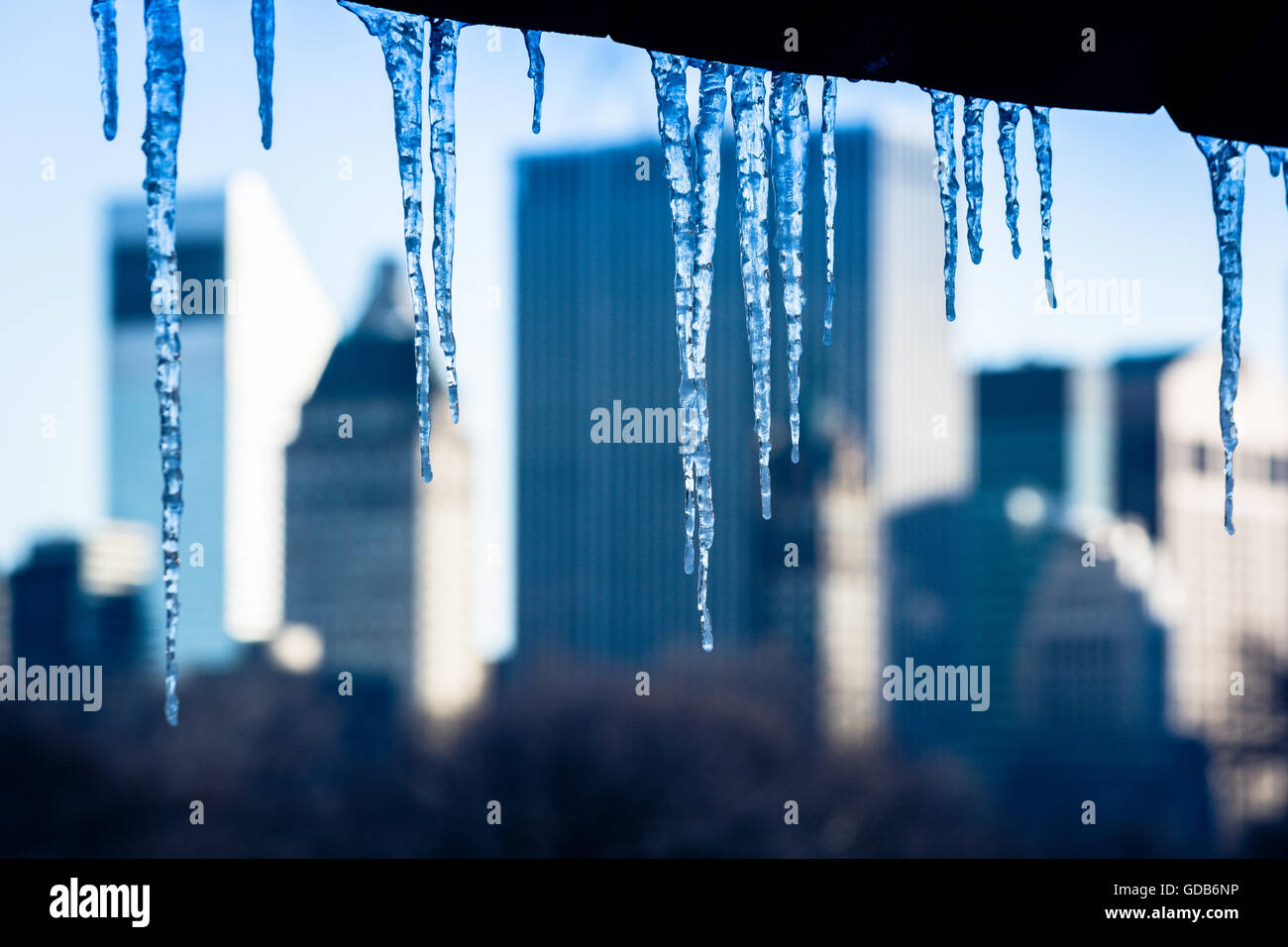 New York City Manhattan in the Snow Bad Weather with Icicles Freezing ...