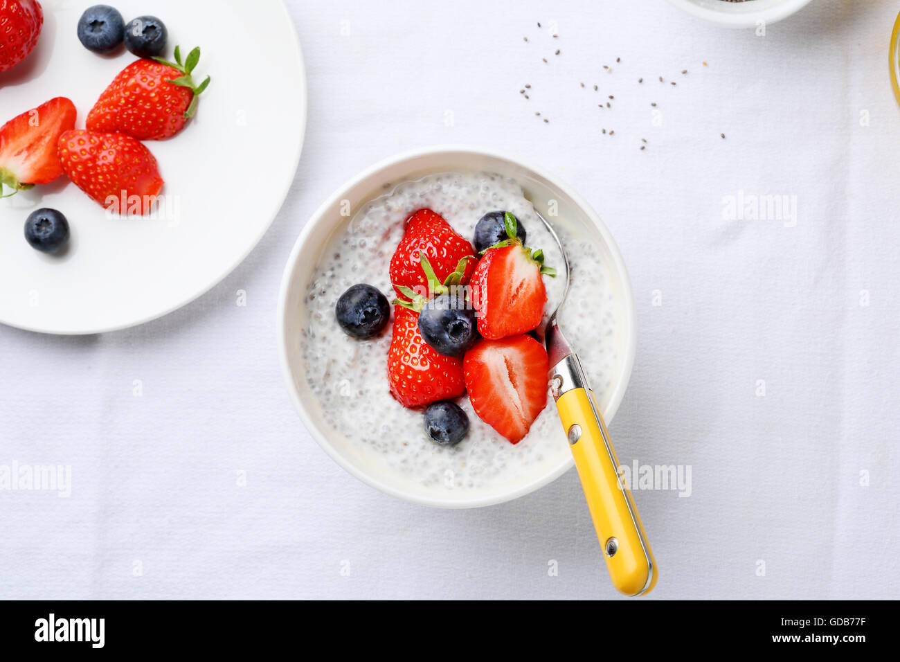 Chia bowl healthy breakfast hi-res stock photography and images - Alamy
