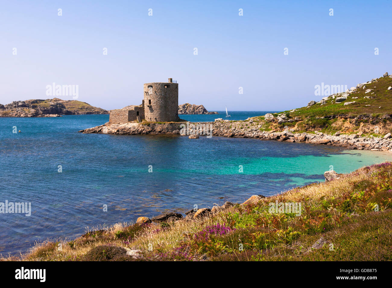 Cromwell's Castle, New Grimsby Sound and Bryher from Castle Porth ...