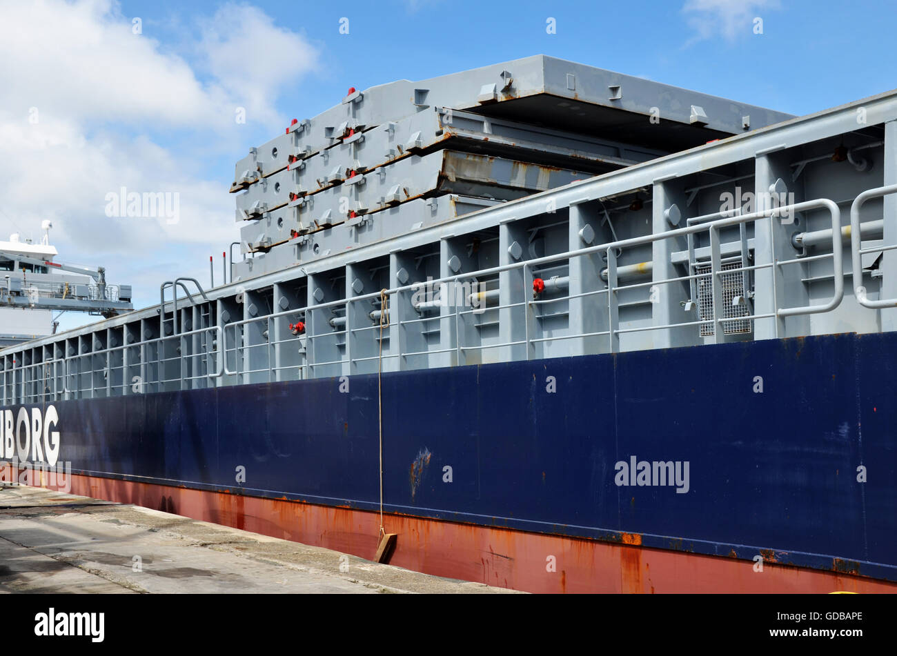 Open Hatch Bulk Carrier High Resolution Stock Photography and Images ...