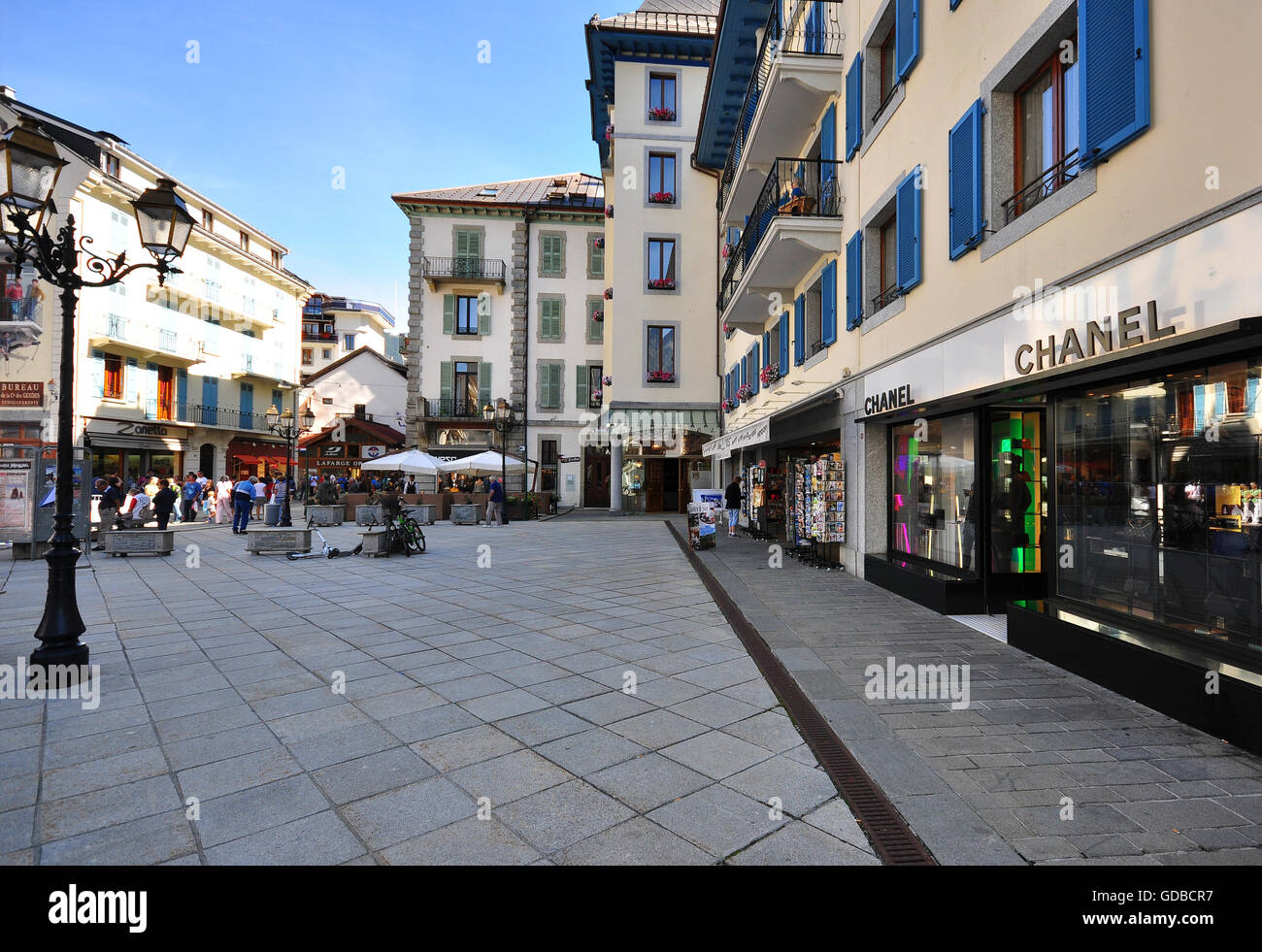 CHAMONIX, FRANCE - AUGUST 27: View of the shopping street in Chamonix ...