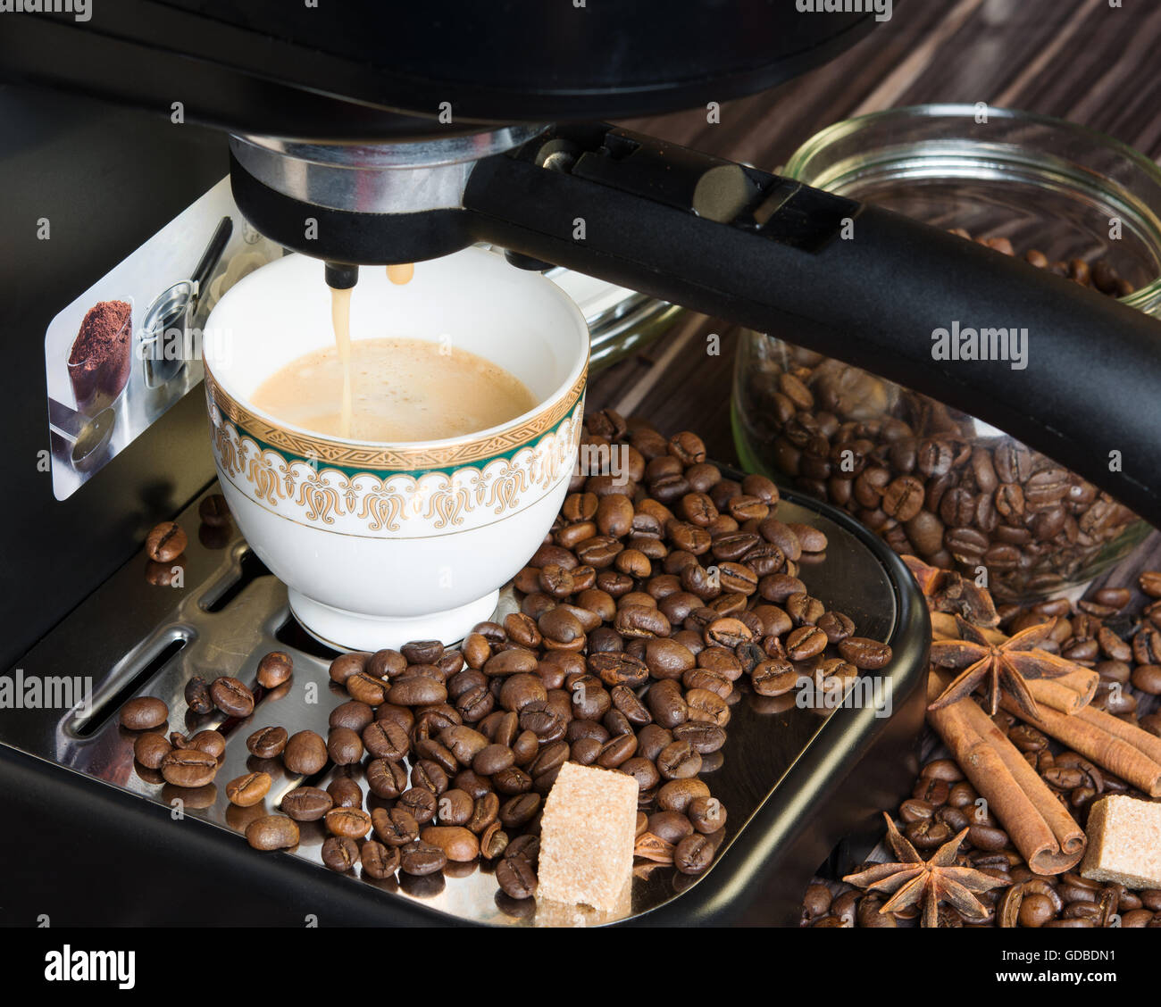 Grains of black roasted coffee hi-res stock photography and images - Alamy