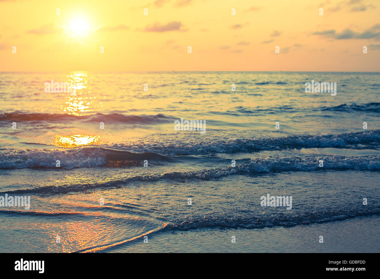 Beautiful ocean scenery wallpaper hi-res stock photography and images ...