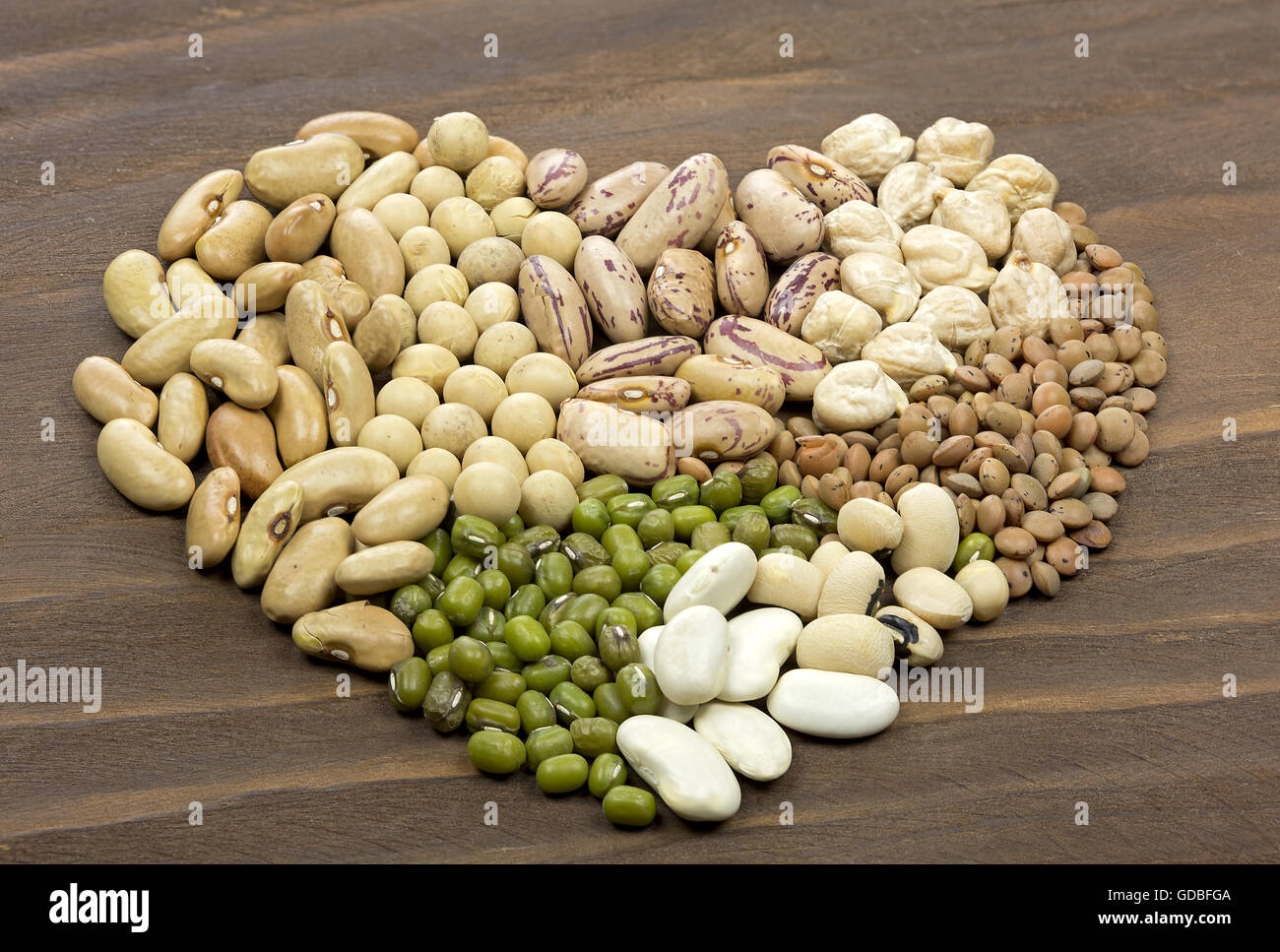 Heart lentil beans hi-res stock photography and images - Alamy