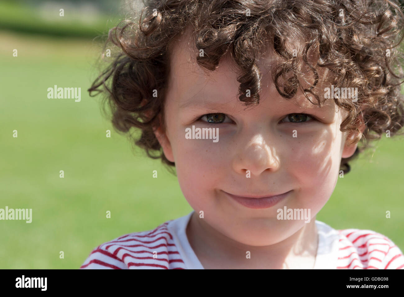 Children enjoying the sun hi-res stock photography and images - Alamy
