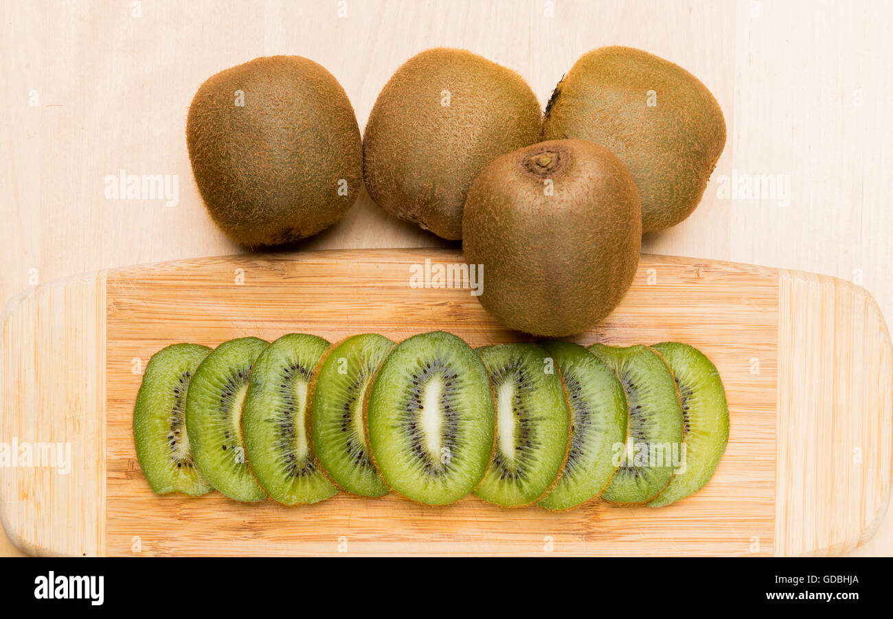 Kiwi slice hi-res stock photography and images - Alamy