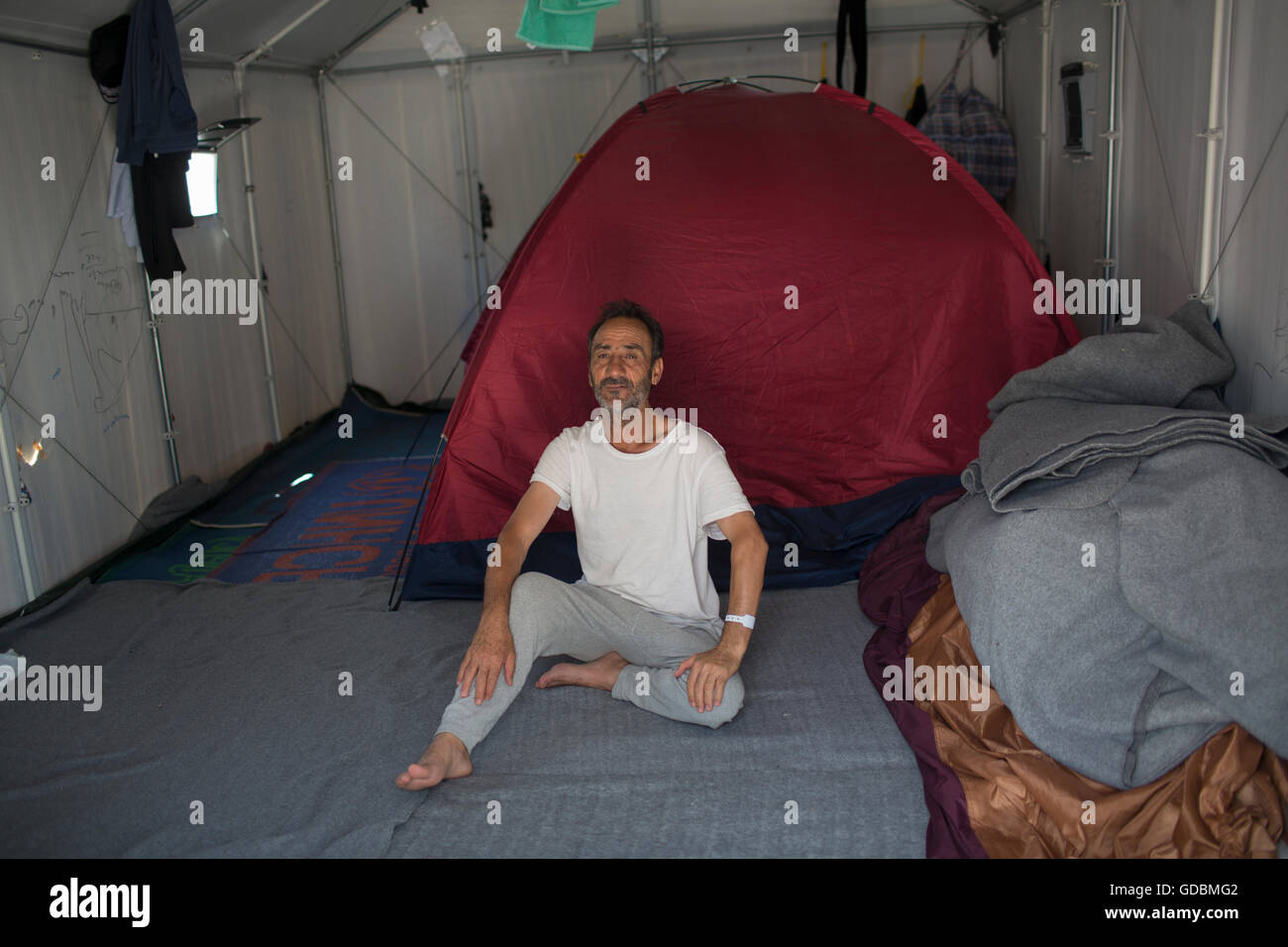 Refugees tent inside hi-res stock photography and images - Alamy
