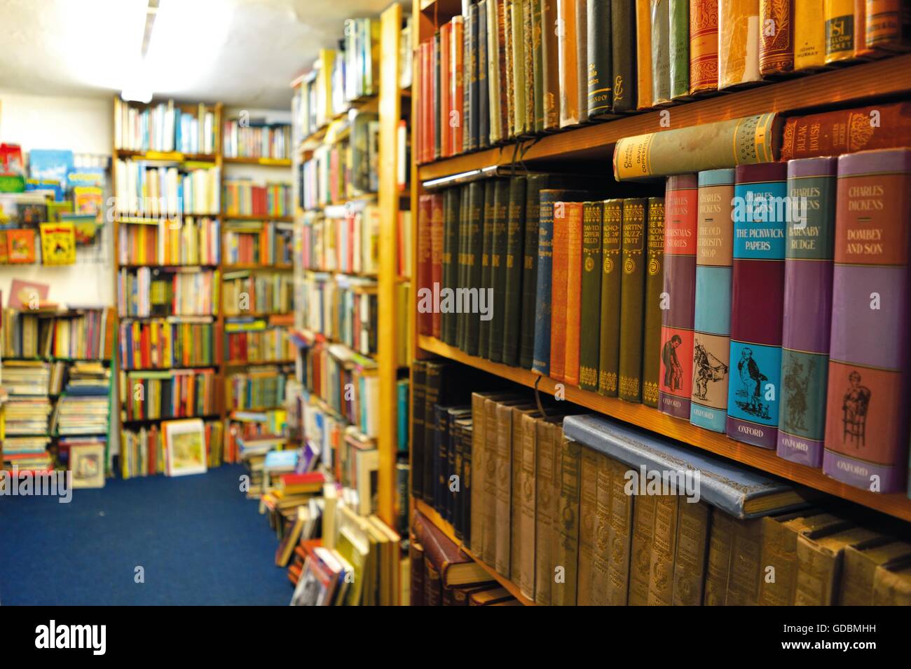 Lots books hi-res stock photography and images - Alamy