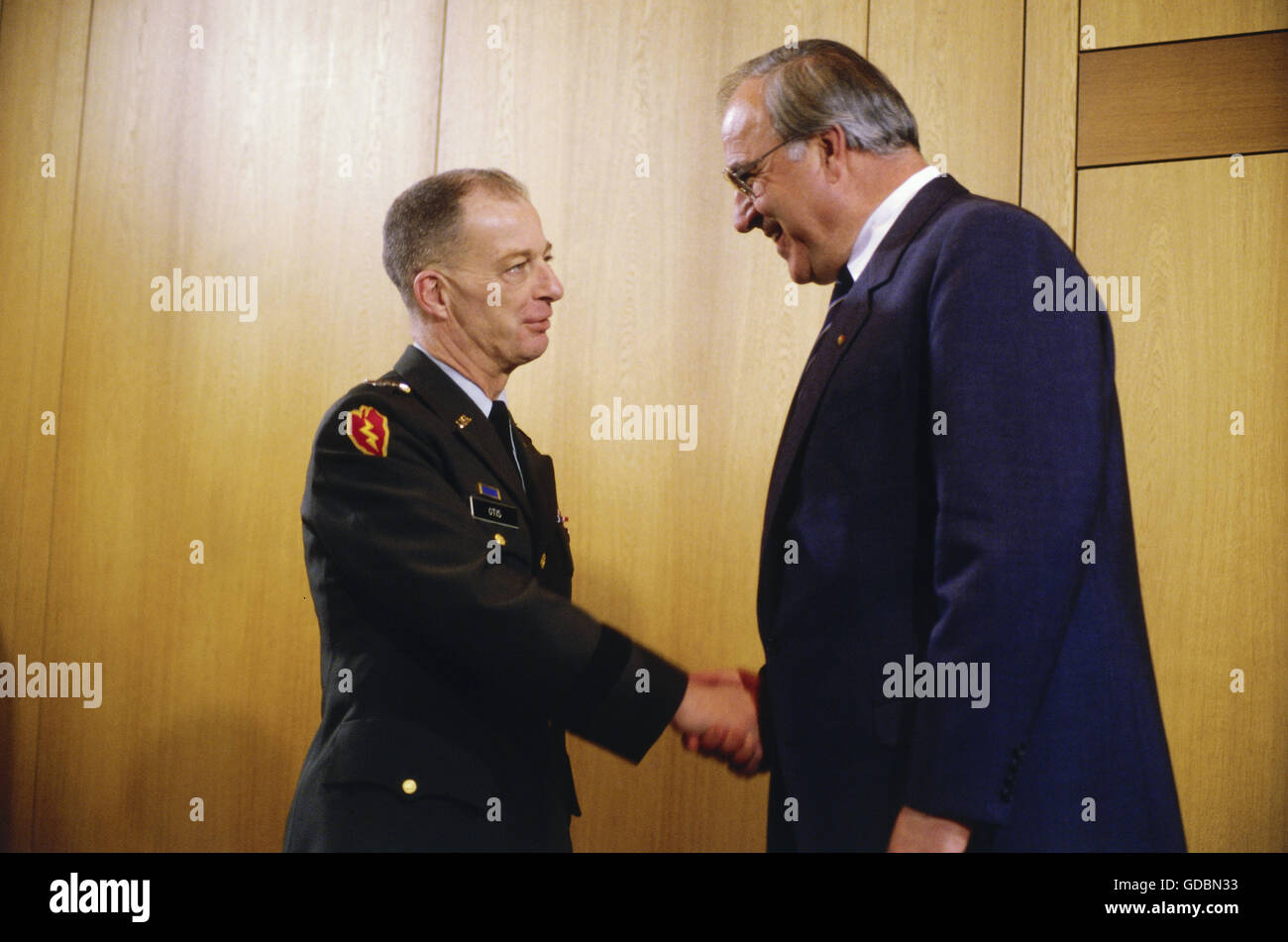 Federal german army 1980s hi-res stock photography and images - Alamy