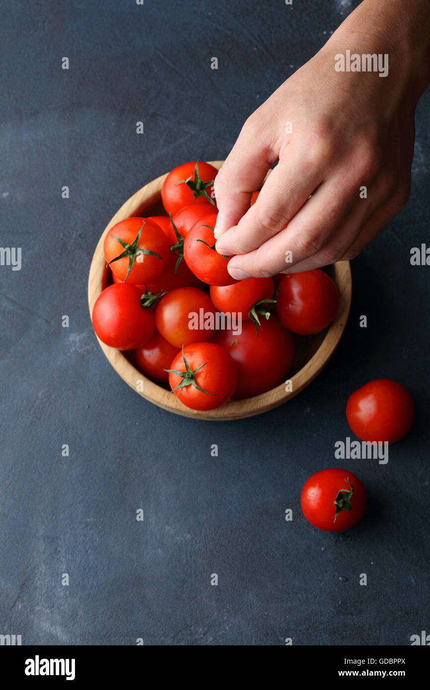 Hands black food agriculture hi-res stock photography and images - Alamy