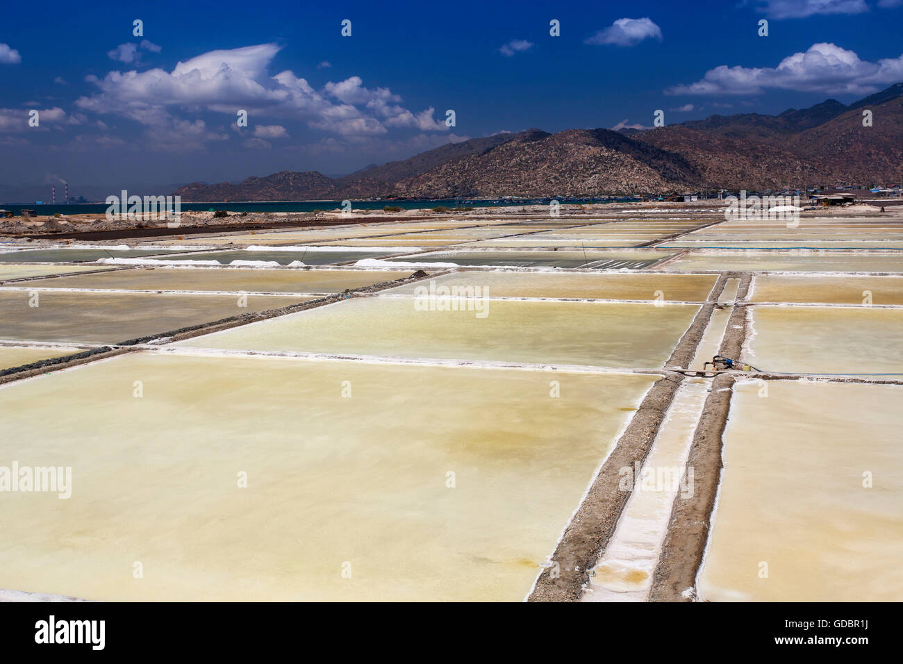 Coastal salt production hi-res stock photography and images - Alamy