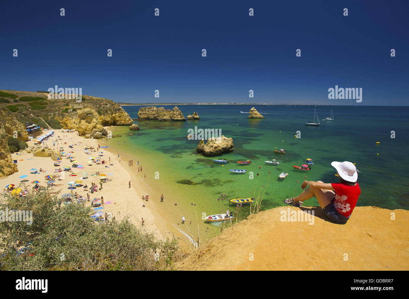 Praia da dona ana beach hi-res stock photography and images - Alamy