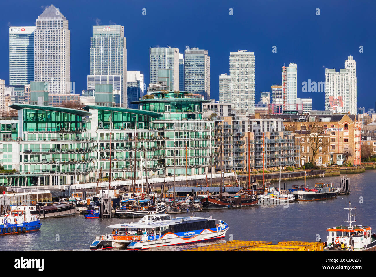 England,London,Canary Wharf and Docklands Skyline Stock Photo - Alamy