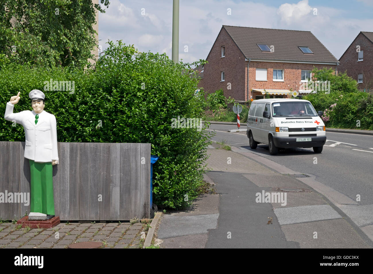 Dummy traffic policeman to remind drivers to keep their speed down ...