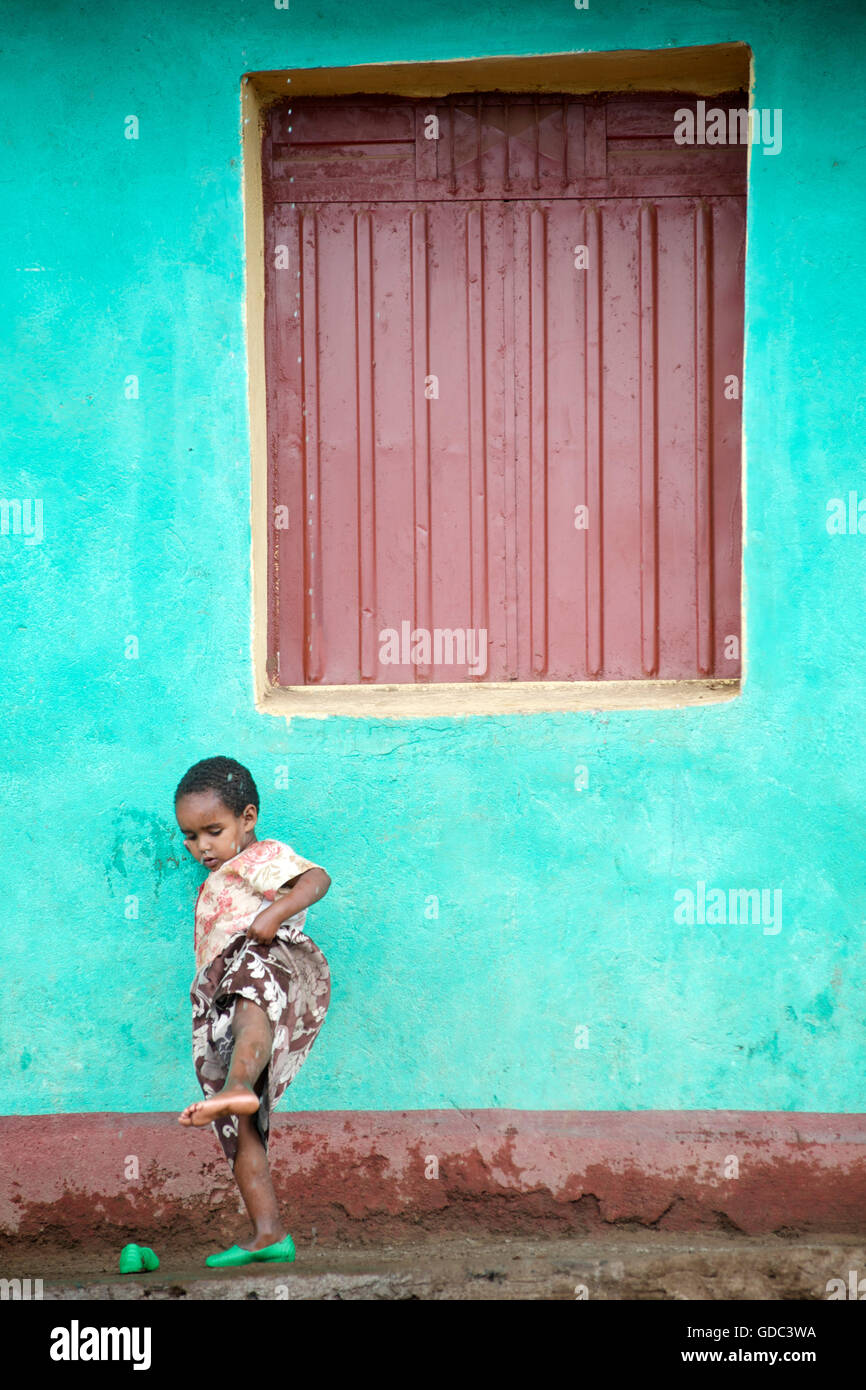 Girl washing feet hi-res stock photography and images - Alamy