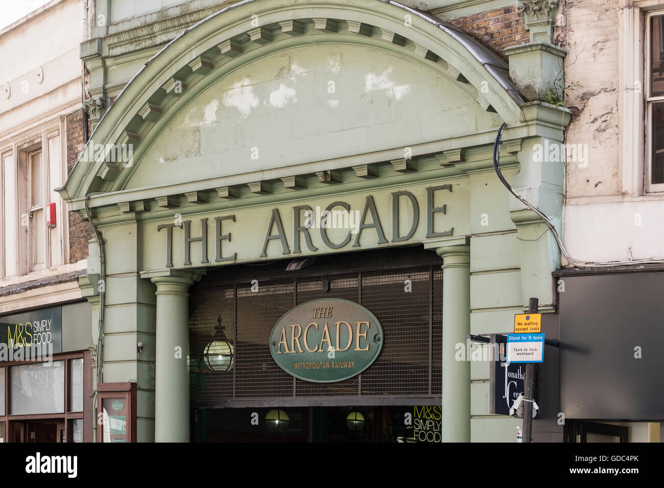 Liverpool Street Arcade High Resolution Stock Photography and Images ...