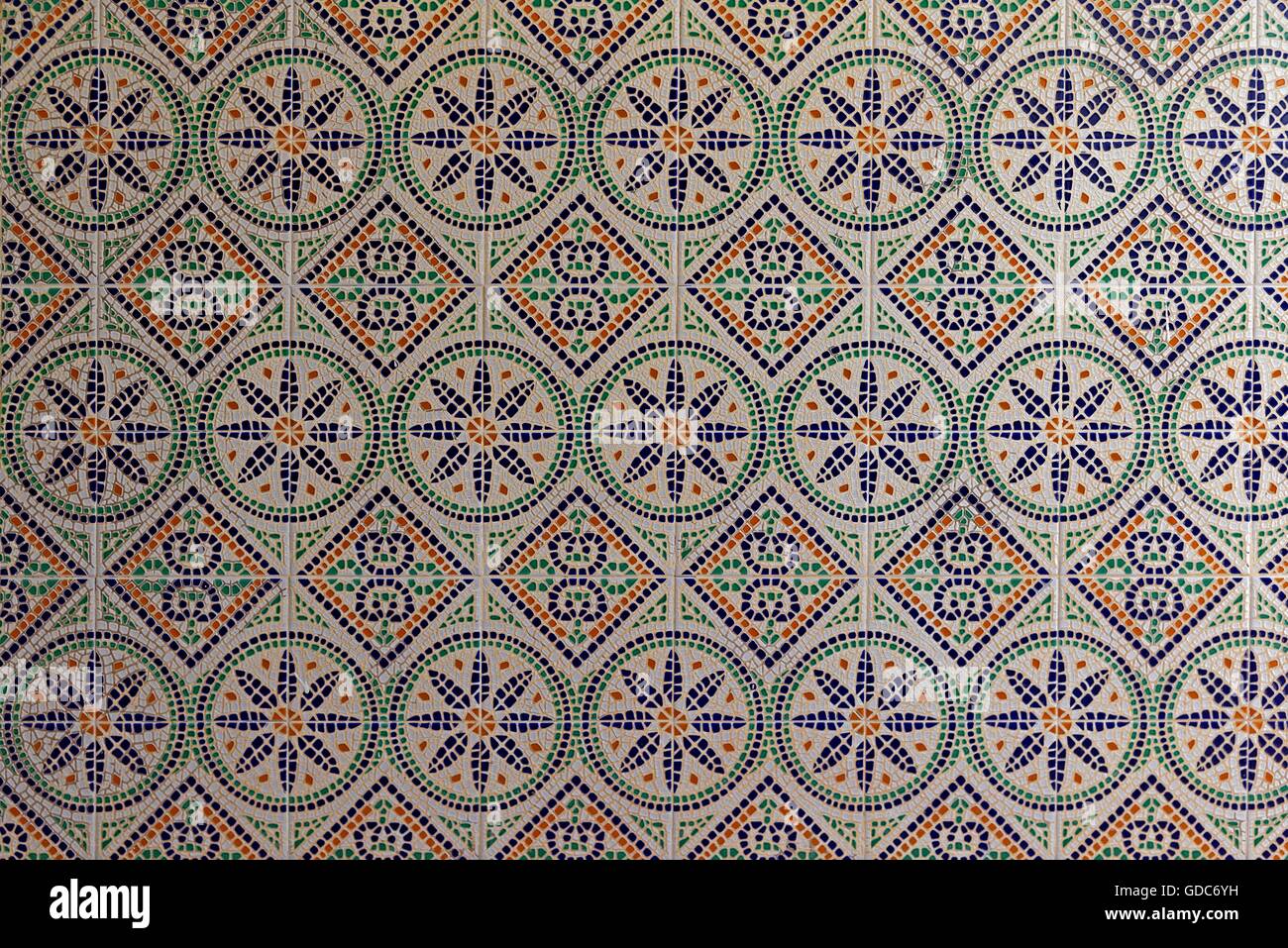 Tile patterns hi-res stock photography and images - Alamy
