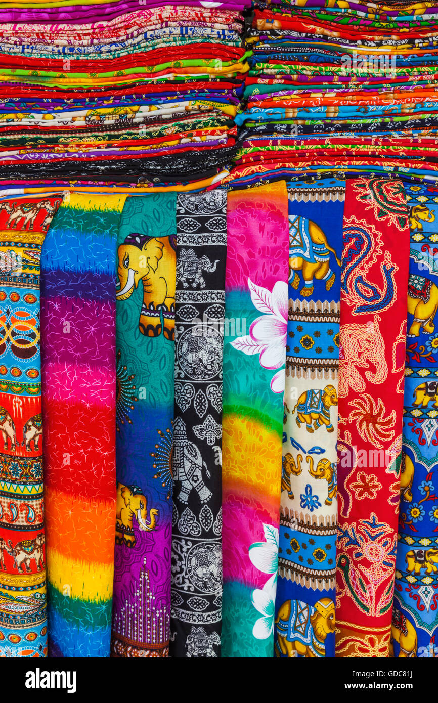 Colourful sarongs hi-res stock photography and images - Alamy