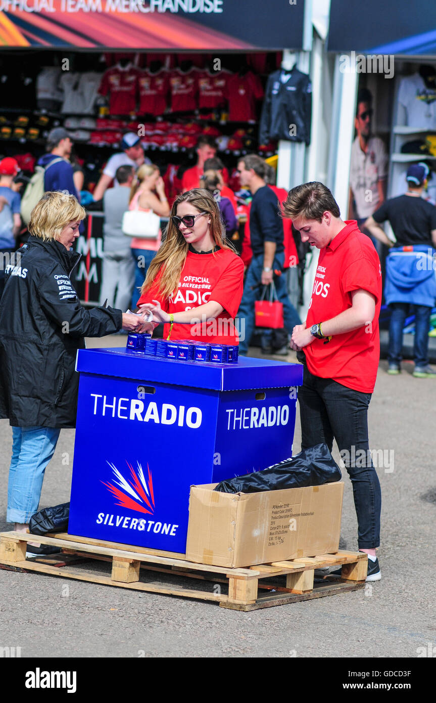Fans at Silverstone race track during the F1 Formula One weekend Stock ...