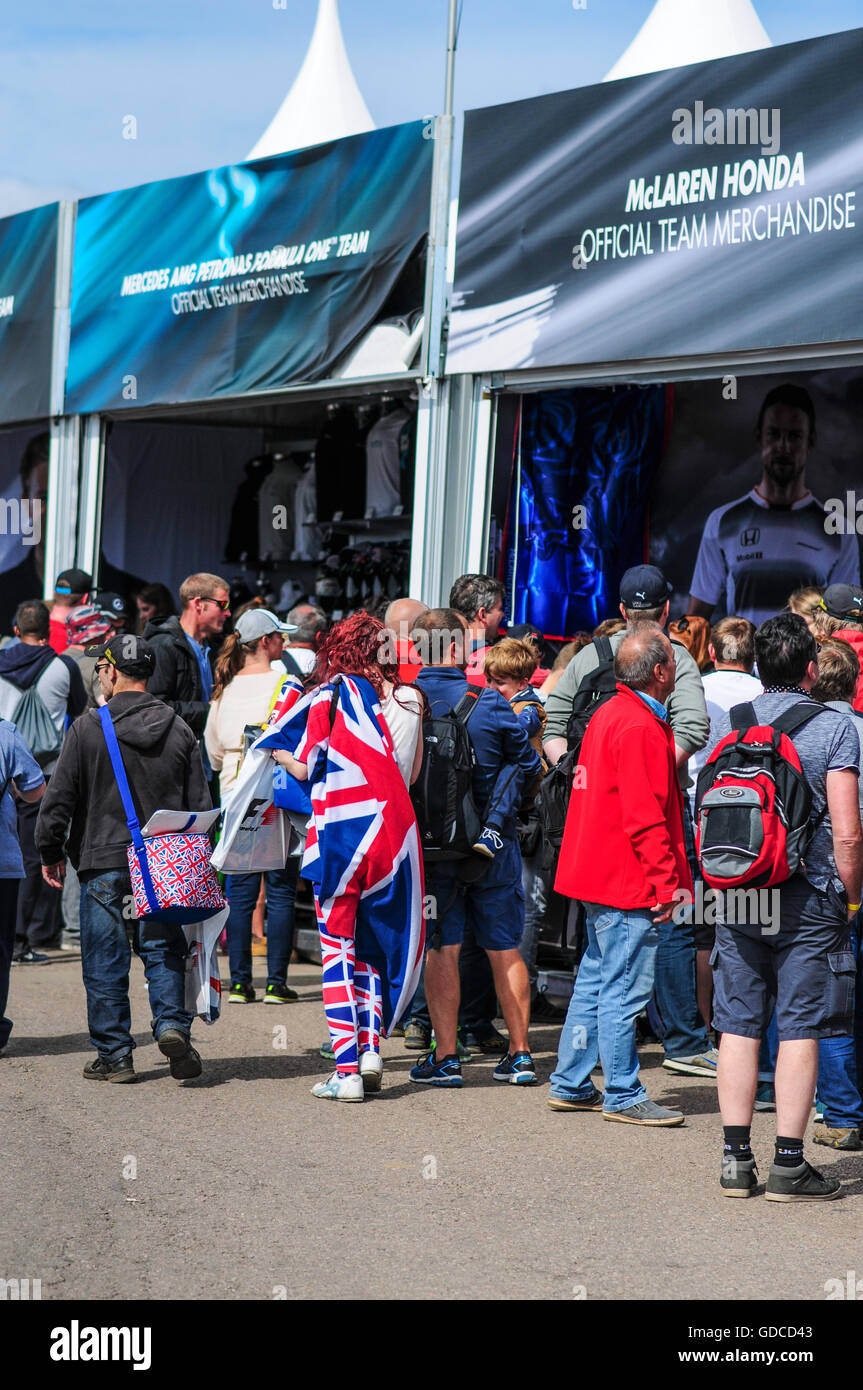Fans at Silverstone race track during the F1 Formula One weekend Stock ...