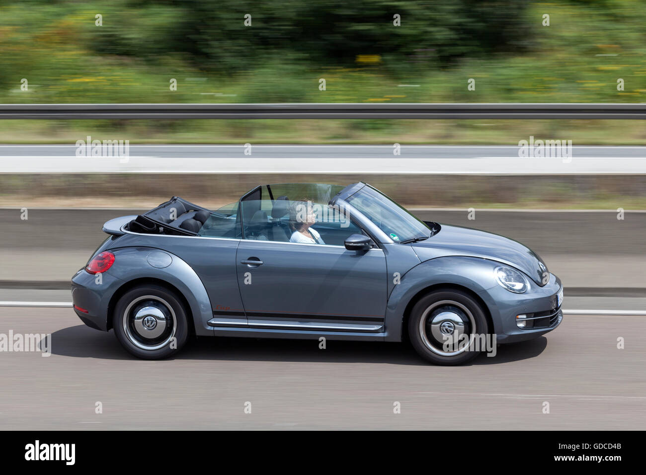 Vw beetle convertible hi-res stock photography and images - Alamy