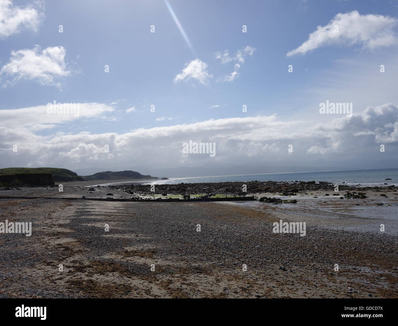A rocky Welsh beach Stock Photo - Alamy