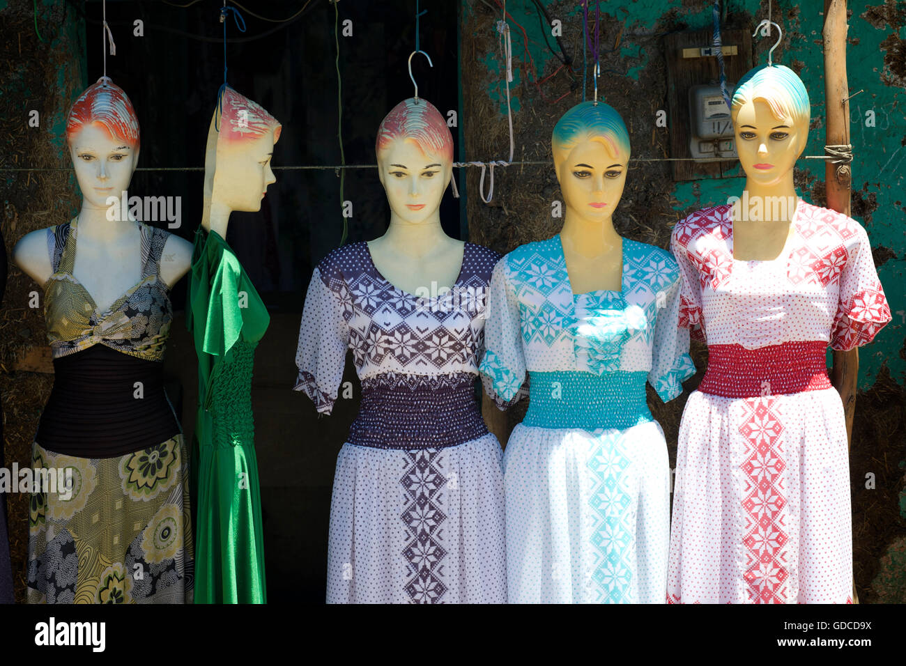Caucasian type Mannequins dressed in dresses outside a shop. Debre ...
